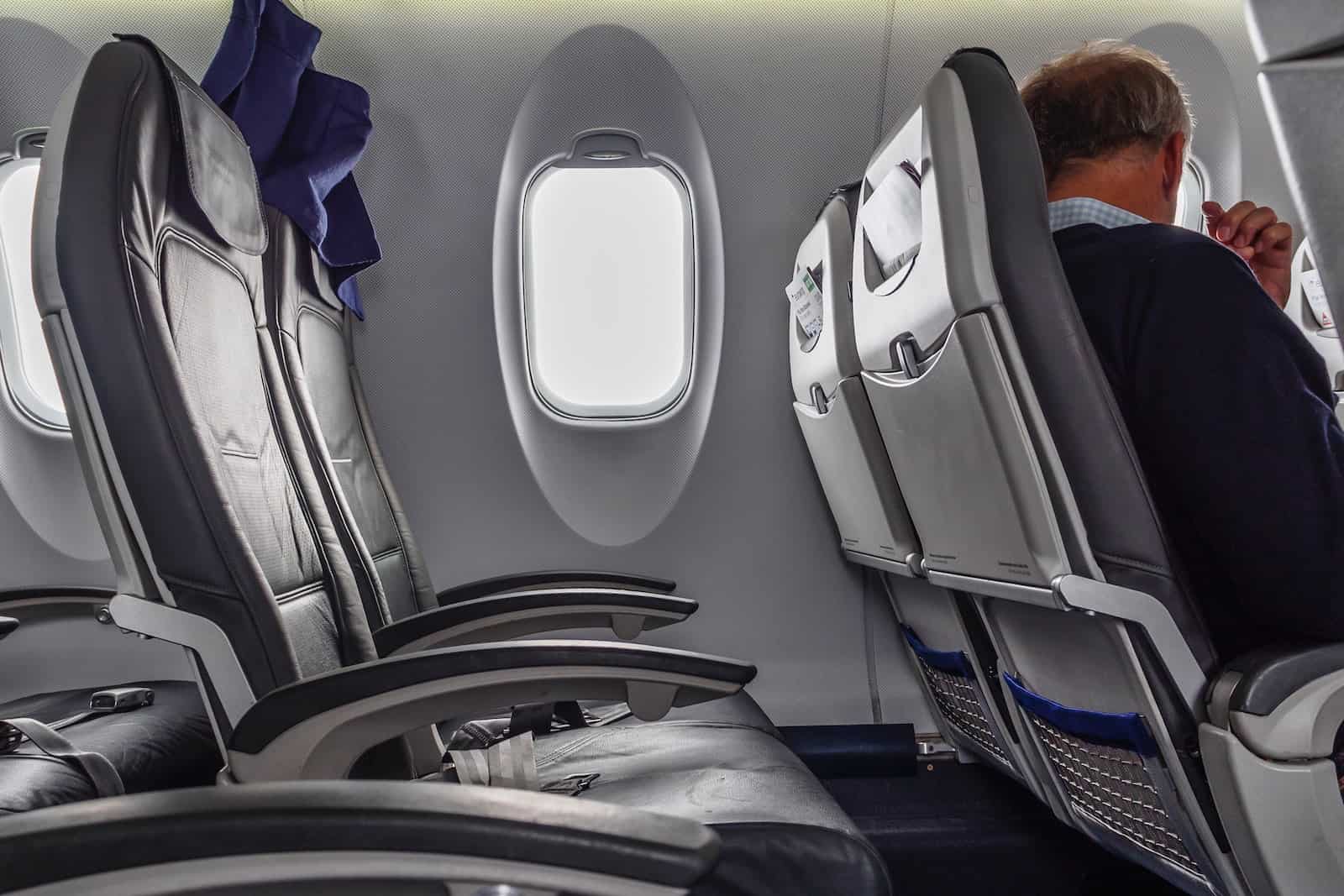 10 Best Airlines for Plus Size Passengers in the US: Ranked [2023]