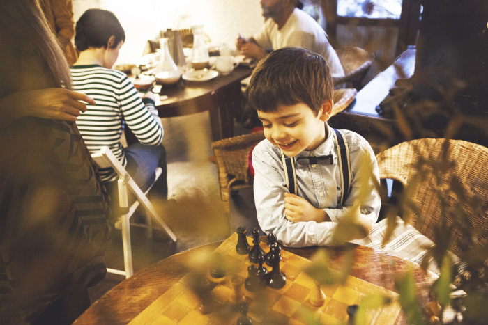 Ziferblat Cafe in Moscow: The First Russian Anti-Cafe